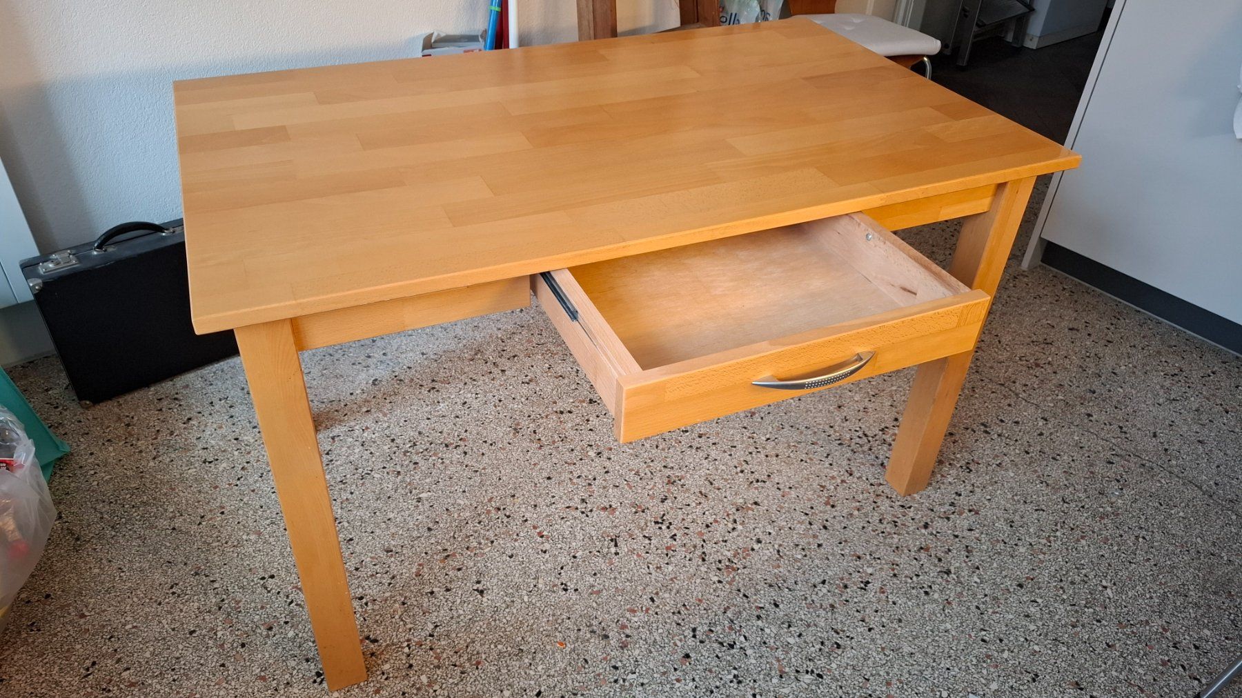 Esstisch aus Buchen Holz mit Schublade (Gebraucht) in Regensdorf für ...