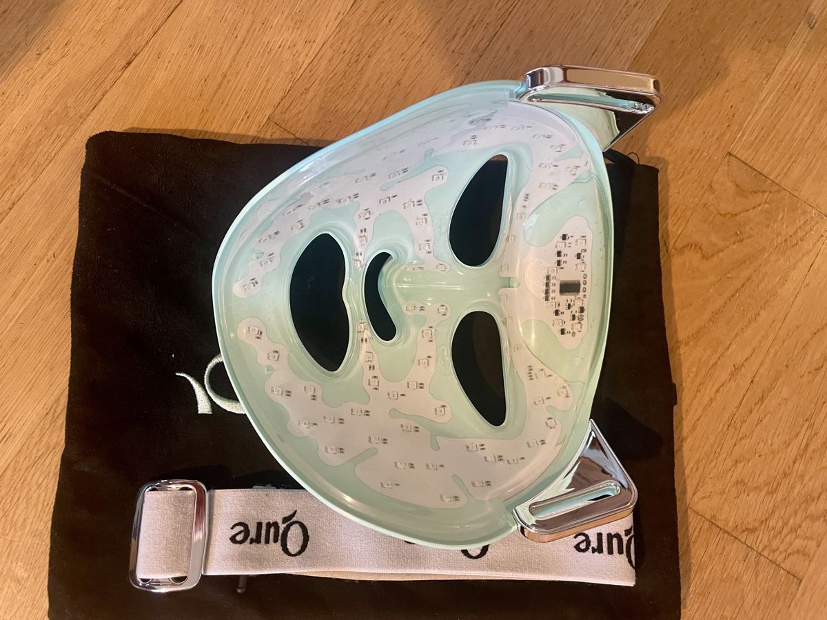 QuRe LED Face Mask - Light Therapy Facial - Anti Aging (Gebraucht) in ...