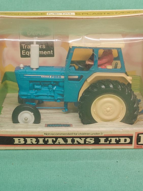 MODELL TRAKTOR FORD BRITAINS LTD ORIGINAL KARTON (Gebraucht) in Jeuss für CHF 70 – mit Lieferung ...