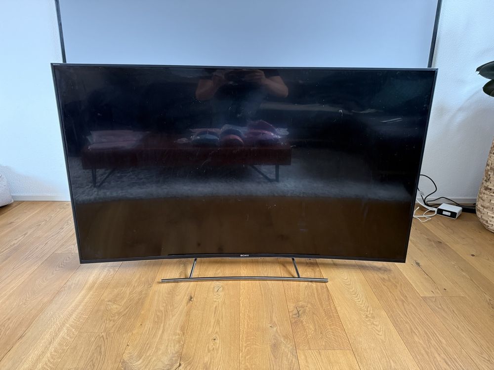 Sony Curved 65“ 4K TV ab 1.- (Gebraucht) in Bäretswil für CHF 420 – nur ...