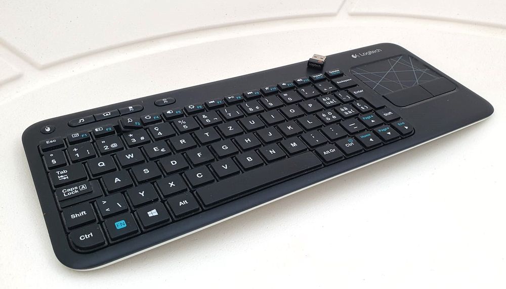 Logitech k400r wirless keyboard CH (F3/F4 defect) (Defekt) in Bulle für ...