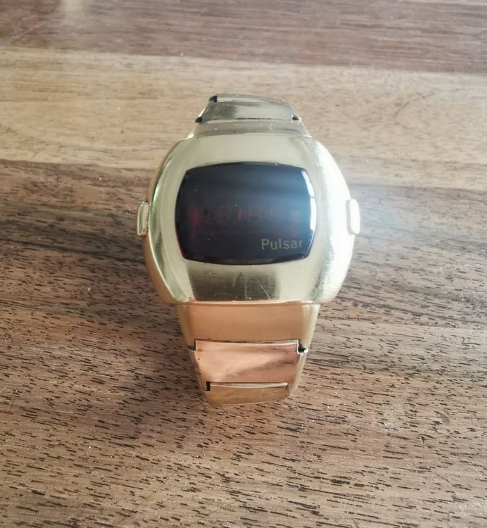 Pulsar P3 Kult LCD Uhr , 70er Jahren, vergoldet, läuft ! | Kaufen auf ...