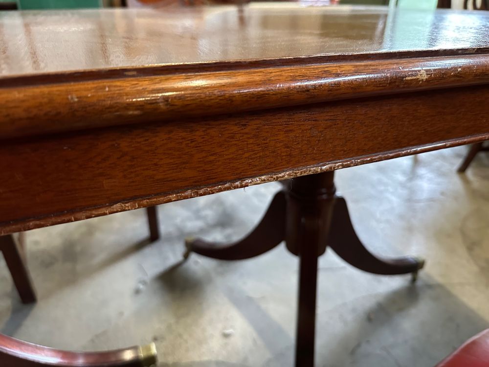 Edler Mahagoni Esstisch von William Tillman | Kaufen auf Ricardo