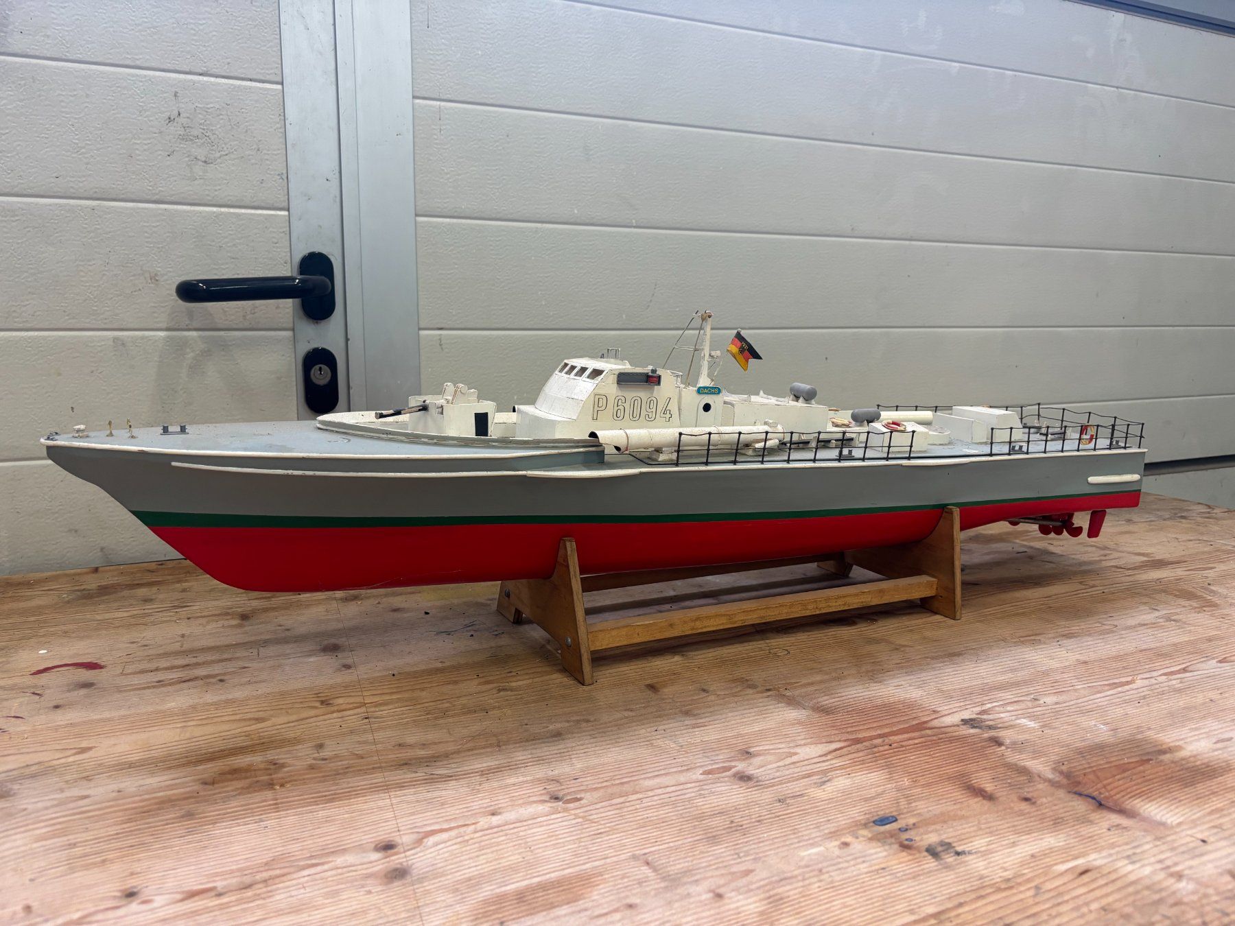 Torpedo Boot Dachs 95cm lang 3Motoren (Defekt) in Pfyn für CHF 101 ...