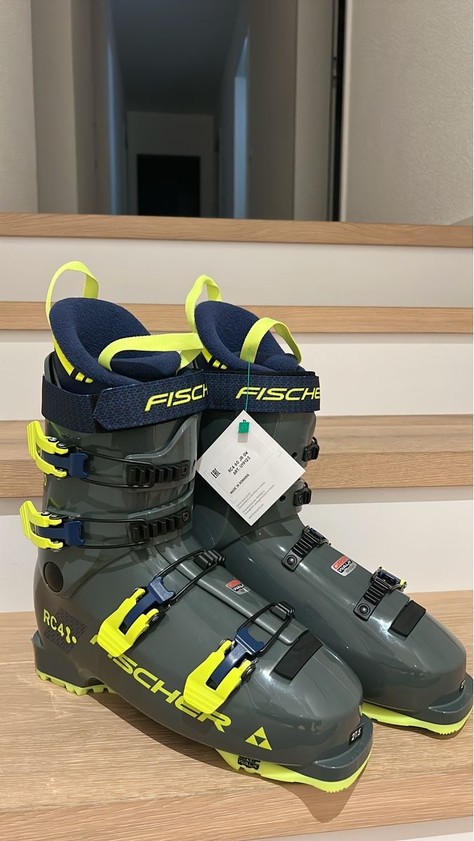 Fischer RC4 60 JR GW Skischuhe, Neu, Grosse 42 (Neu und ...