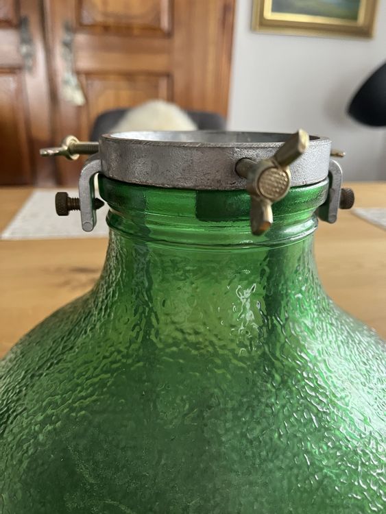 Christbaumständer Vintage Glas (Gebraucht) in Moosleerau für CHF 2 – nur Abholung auf Ricardo kaufen