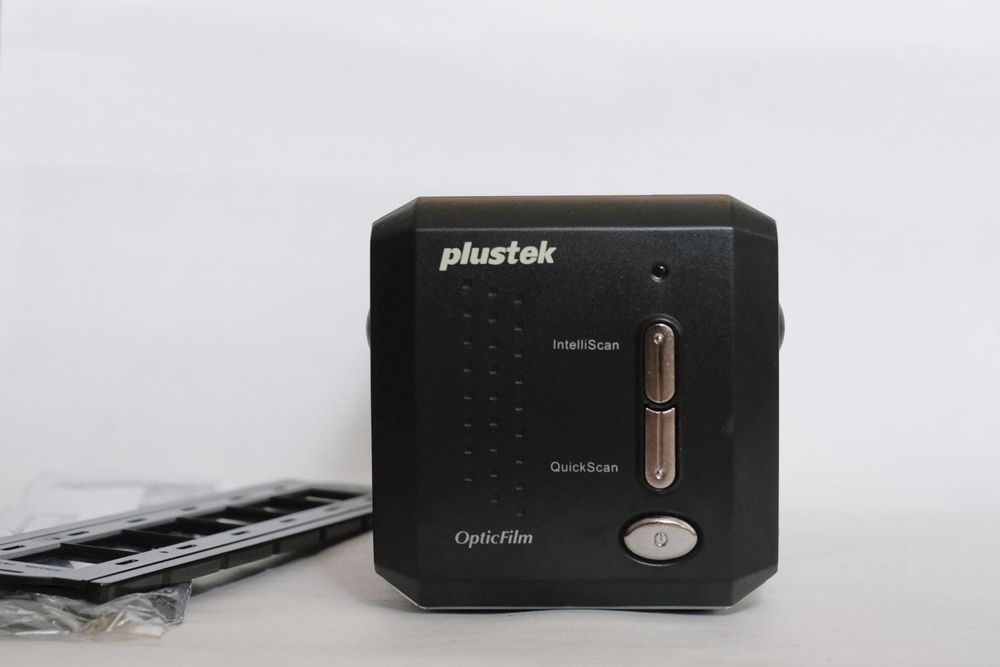 Plustek OpticFilm 8200i SE Film Negativ Scanner 35mm & 120mm (Gebraucht ...