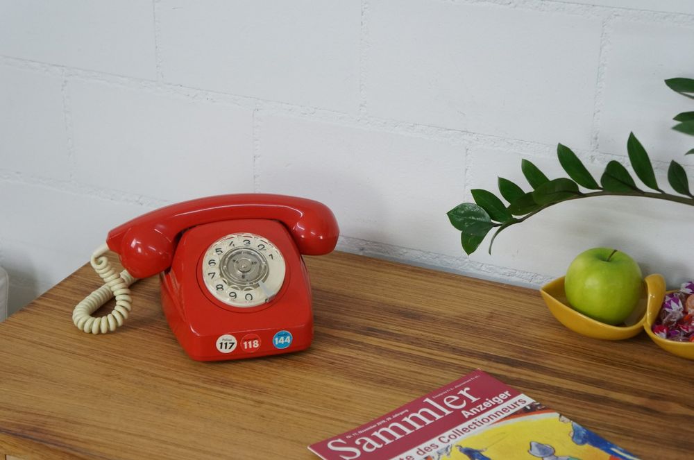 Vintage PTT Telefon Modell 70 NS rot 1970er/80er Jahre | Kaufen auf Ricardo