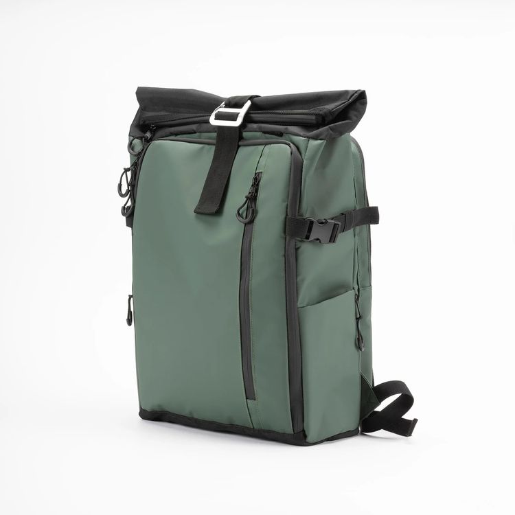 Backpack waterproof 30L (Neu und originalverpackt) in Zürich für CHF 80 ...