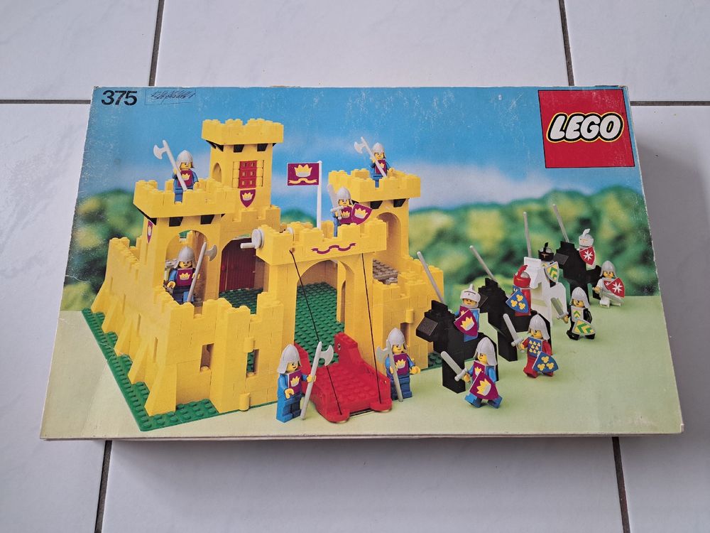 LEGO 375 RITTERBURG gelb mit Anleitung und Schachtel (Gebraucht) in ...