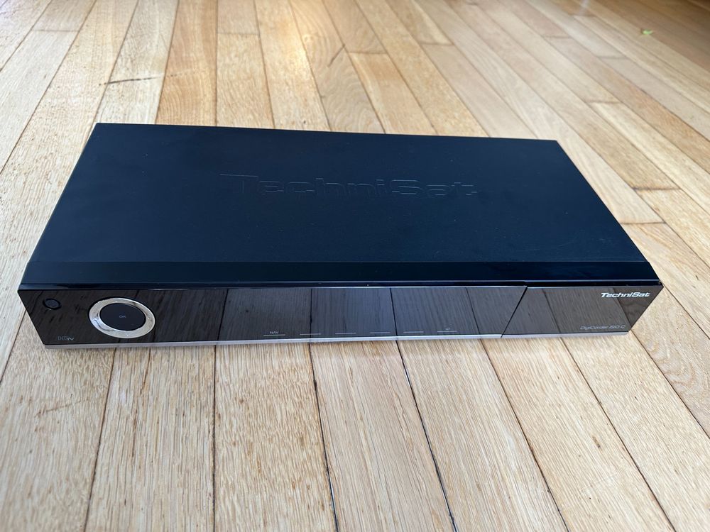 Technisat DigiCorder ISIO C 500GB schwarz | Kaufen auf Ricardo