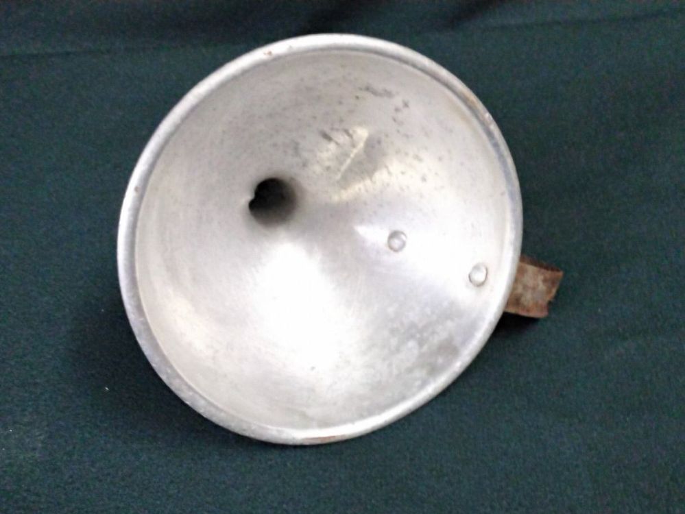 Alu Trichter vintage (Gebraucht) in für CHF 9 – mit Lieferung auf ...