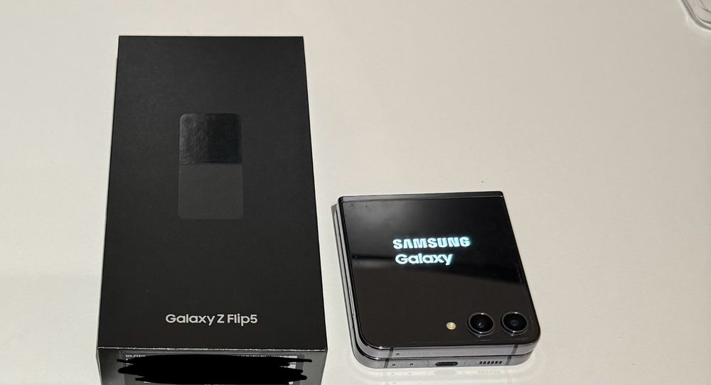 Samsung ZFlip 5 Space Grey, 256Gb | Kaufen auf Ricardo