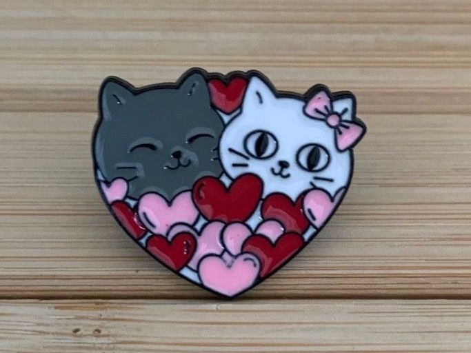 Pin Katzen (Neu und originalverpackt) in Geneve für CHF 0.6 – mit Lieferung auf Ricardo kaufen