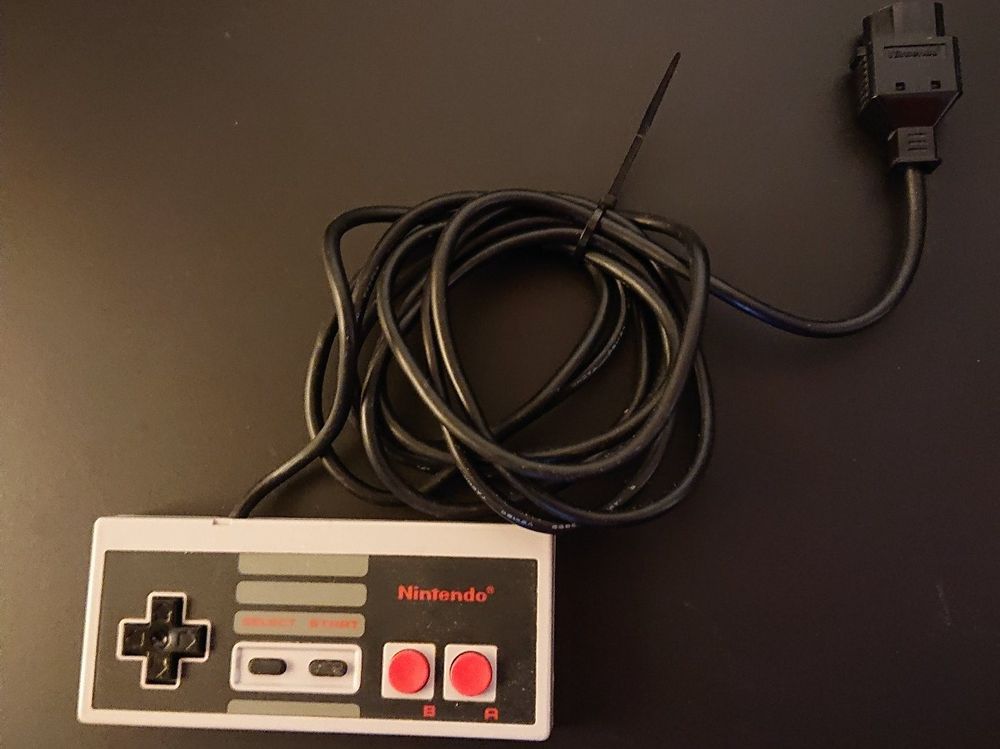 Nintendo NES - Original Controller - Grau - Funktioniert Top (Gebraucht) in Liestal für CHF 34.9 ...