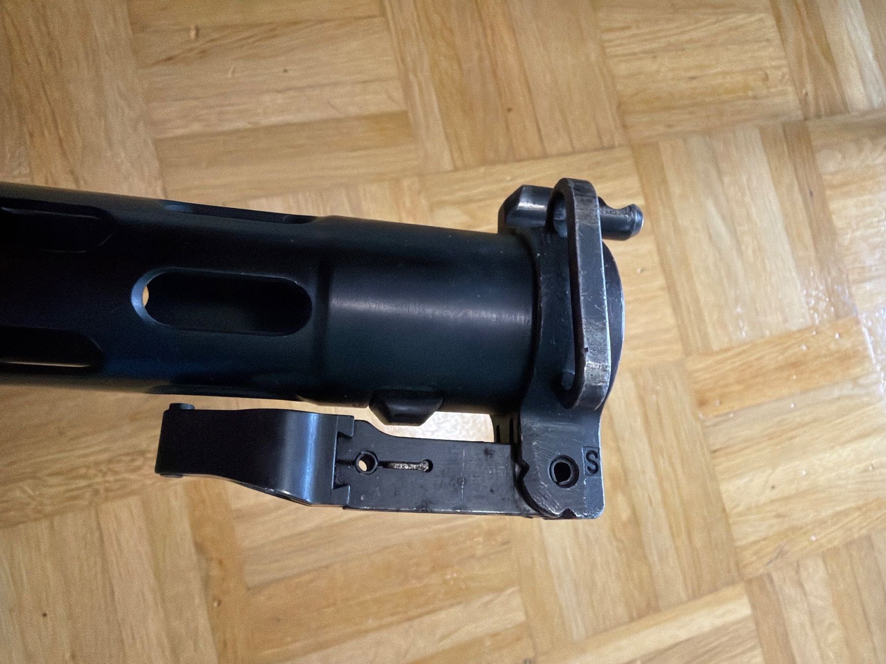 Sig Stgw 57 garde main (Gebraucht) in Lausanne für CHF 41 – mit ...