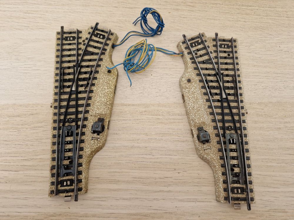 Märklin weichenpaar 5203 + 5204 M H0 (2) (Gebraucht) in St-Aubin-Sauges für CHF 19 – mit ...