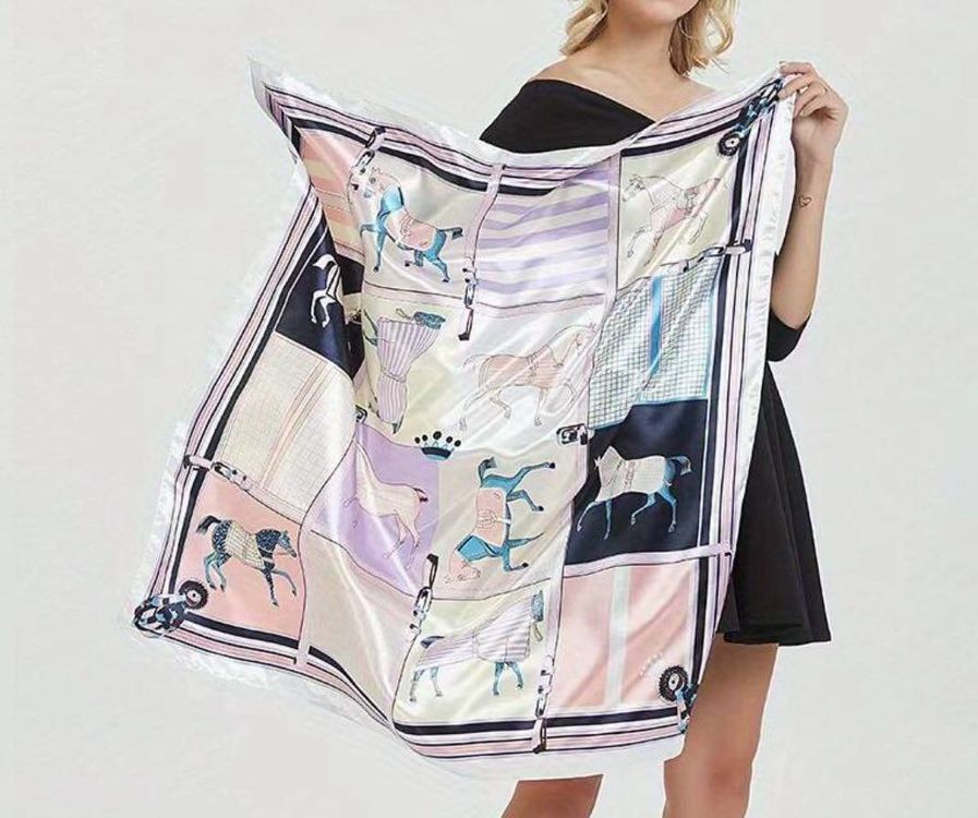 Edler Halstuch Foulard neu Pferde Motiv | Kaufen auf Ricardo