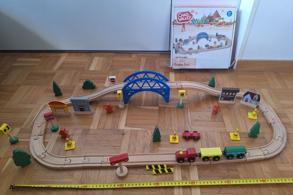 Chad Valley Holz-Eisenbahn, kaum gebraucht! (Neu (gemäss Beschreibung ...