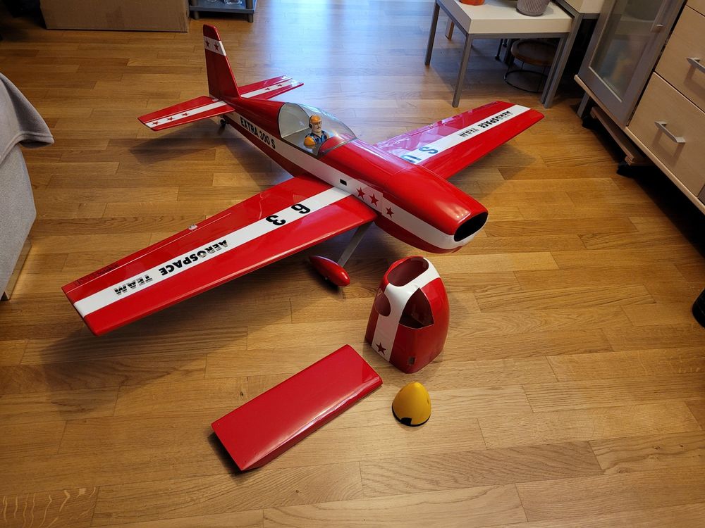 Neue Extra 300S, inkl. 5Servos, zum fertig bauen (Neu (gemäss ...