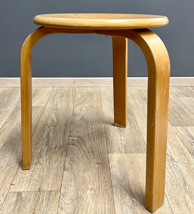 Vintage Design Hocker 3 Bein Hocker Taburett (Gebraucht) in Reigoldswil für CHF 74 – mit ...