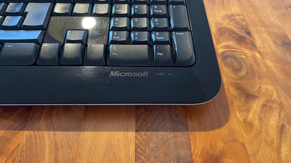 Microsoft Wireless Keyboard 800 schwarz | Kaufen auf Ricardo