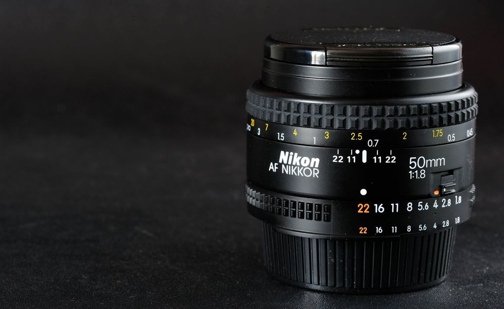 Nikon Nikkor 50mm f/1.8 "Made in Japan" mit OVP (Gebraucht) in Fleurier ...
