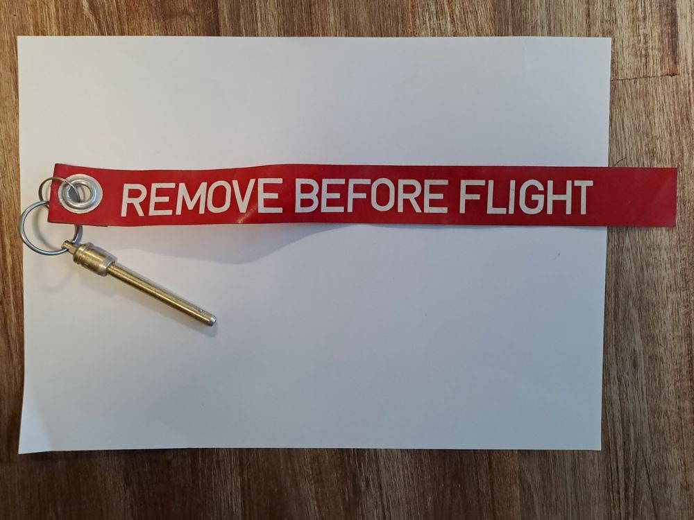 Remove before flight pin * (Gebraucht) in Perly für CHF 10 – mit ...