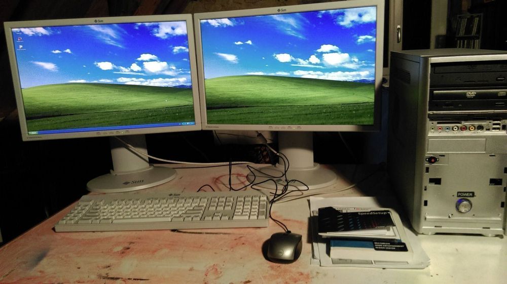 PC Komplett, Windows XP SP3, 2 Monitore | Kaufen auf Ricardo