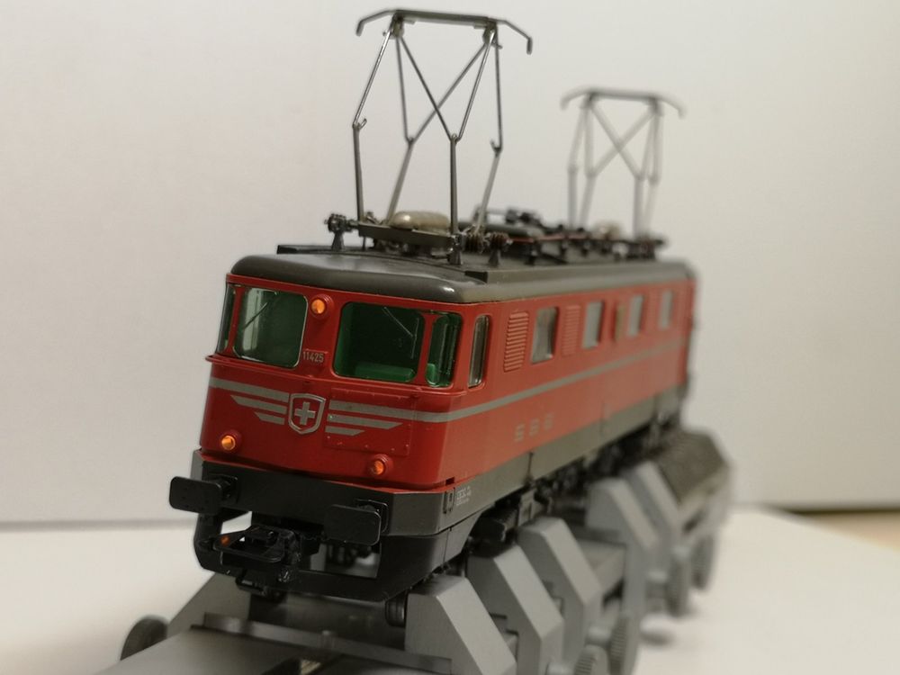 Märklin 3336 E-Lok Ae 6/6 SBB 11425 "Geneve" rot AC An.OVP (Gebraucht ...
