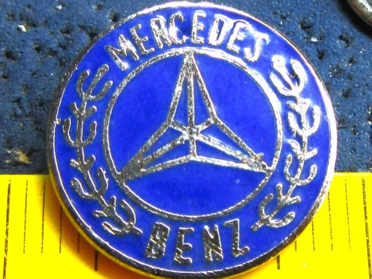 MERCEDES BENZ AURO LOGO SCHMUCK-PIN MIT SECURITY-CLIP ENAMEL (Gebraucht ...