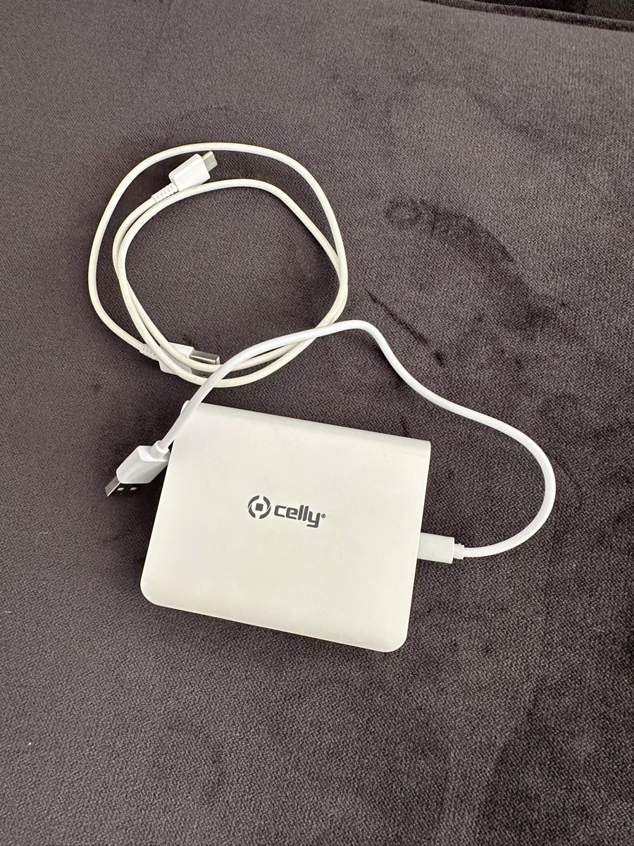 Celly power bank with extra USB-C cable (Gebraucht) in Kilchberg ZH für ...