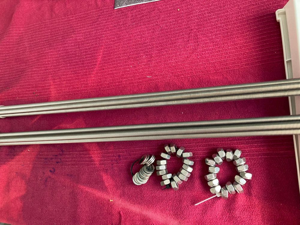 10 Stk. Gewindestangen - inox - M10 x 100 cm + 16 Muttern | Kaufen auf Ricardo