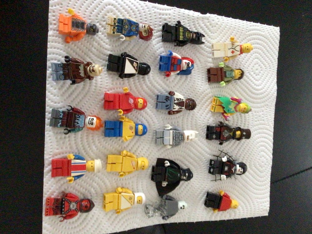 Viele Lego Figuren (Gebraucht) in Zürich für CHF 30 – mit Lieferung auf Ricardo kaufen