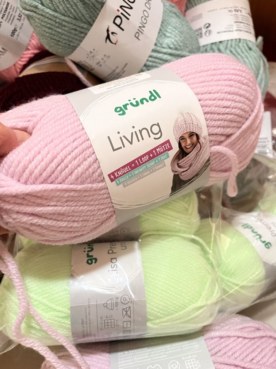 Immense lot laine crochet tricot. Neuf Phildar, Gruendl. (Neuf (Voir ...