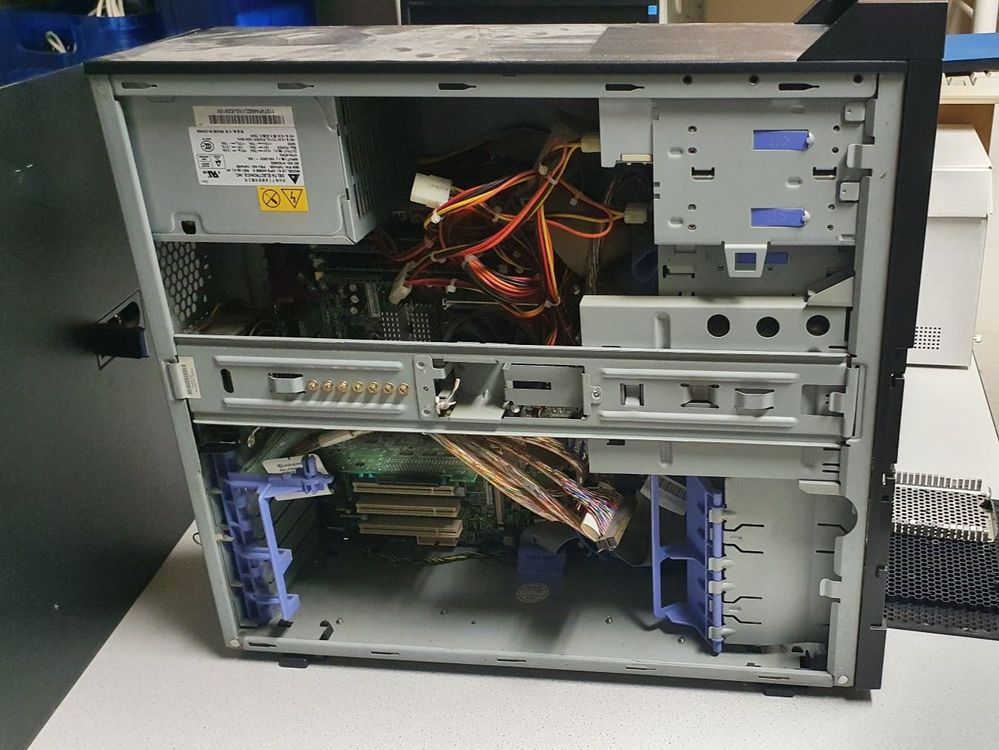 IBM xSeries 206 Server (Gebraucht) in Luzern für CHF 5 – nur Abholung ...