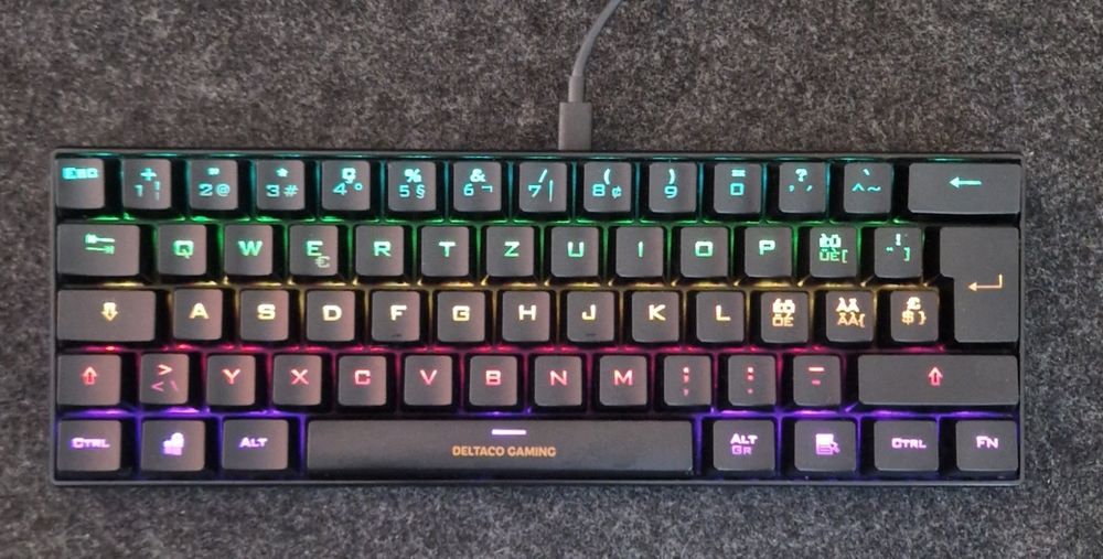RGB Gaming Tastatur, CH-Layout, kompaktes Design (Gebraucht) in Arbon ...