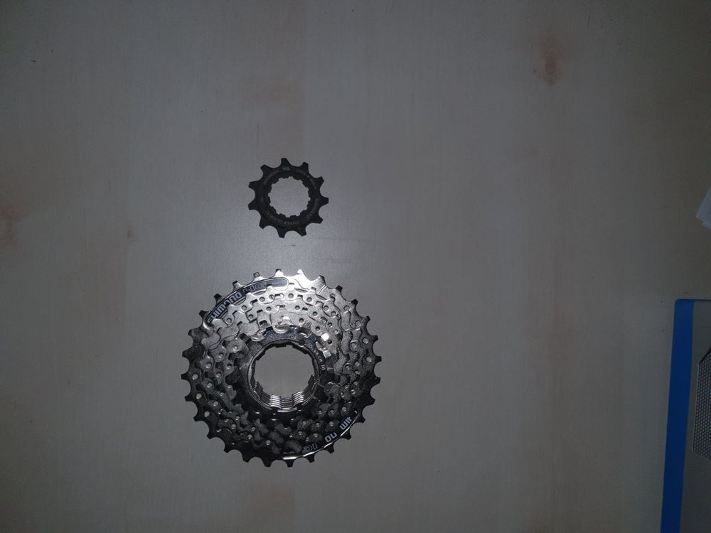 Cassette Shimano 7 vitesses (Neu und originalverpackt) in Bienne für ...