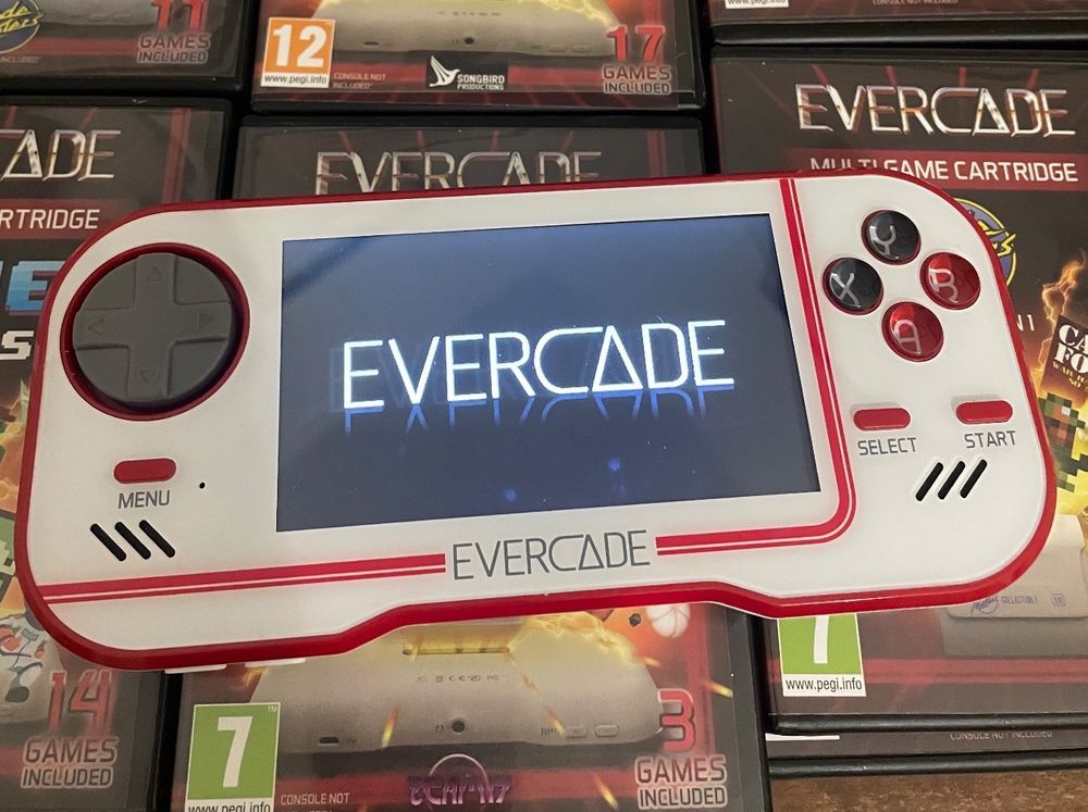 Evercade Console Portable + Cartouches 1 à 20 (Gebraucht) in Bulle für ...