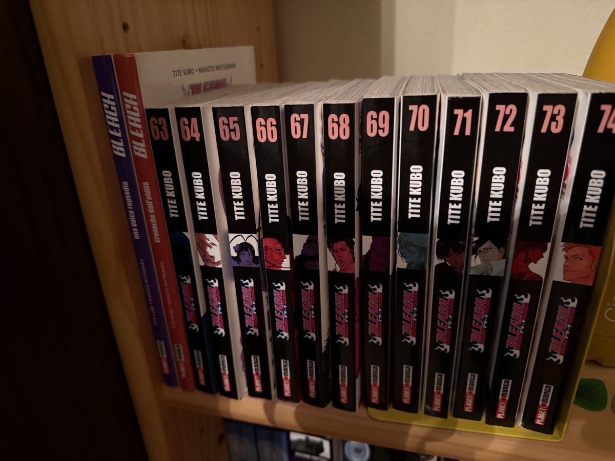 Bleach Manga Collection Complete: Volumes 1 to 74! (Usato) a Coldrerio ...