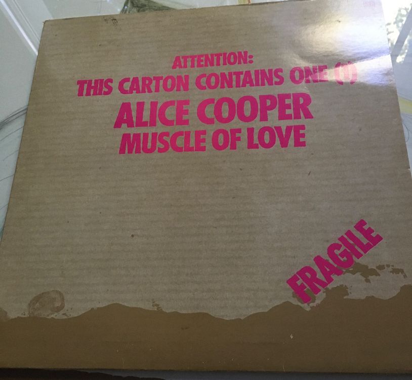 Alice Cooper Muscle of Love LP (Neu (gemäss Beschreibung)) in Basel für CHF 10 – mit Lieferung ...
