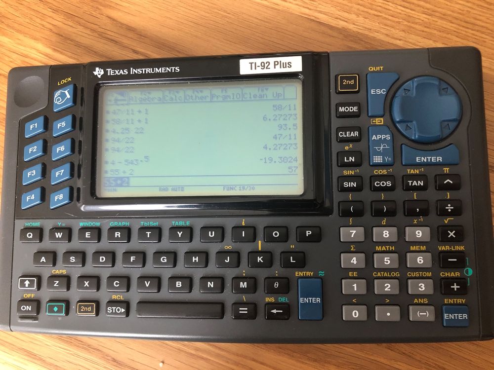 Taschenrechner TI-92 mit Plus-Modul fürs Gymi und Studium (Gebraucht ...