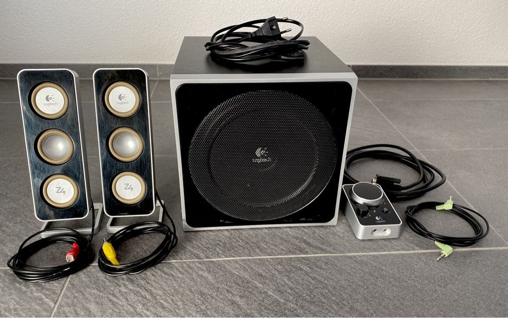 Logitech Z4 Soundsystem (Gebraucht) in Thun für CHF 25 – mit Lieferung ...