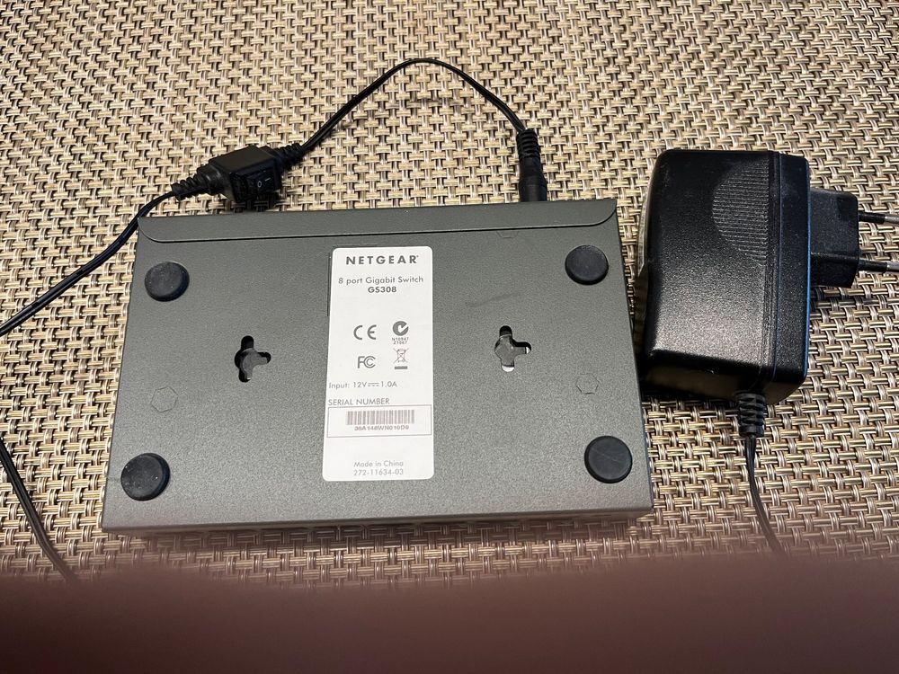 Netgear Ethernet Hub (Gebraucht) in Glattpark (Opfikon) für CHF 4 – mit ...