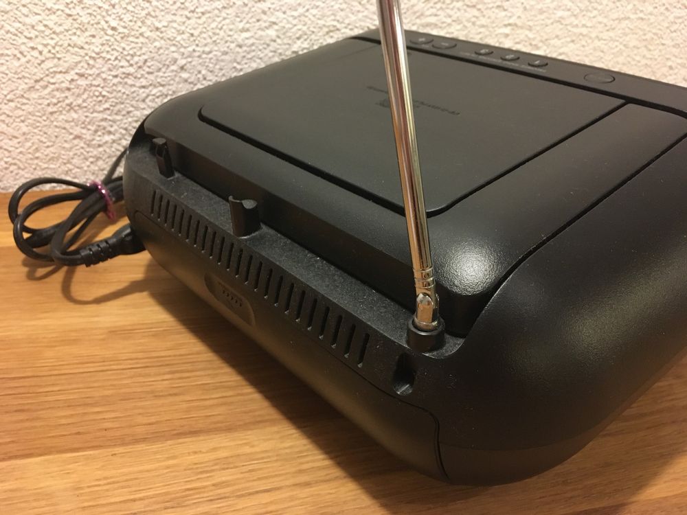 Sony Retro Radio mit CD Spieler (Gebraucht) in Zürich für CHF 25 – mit ...