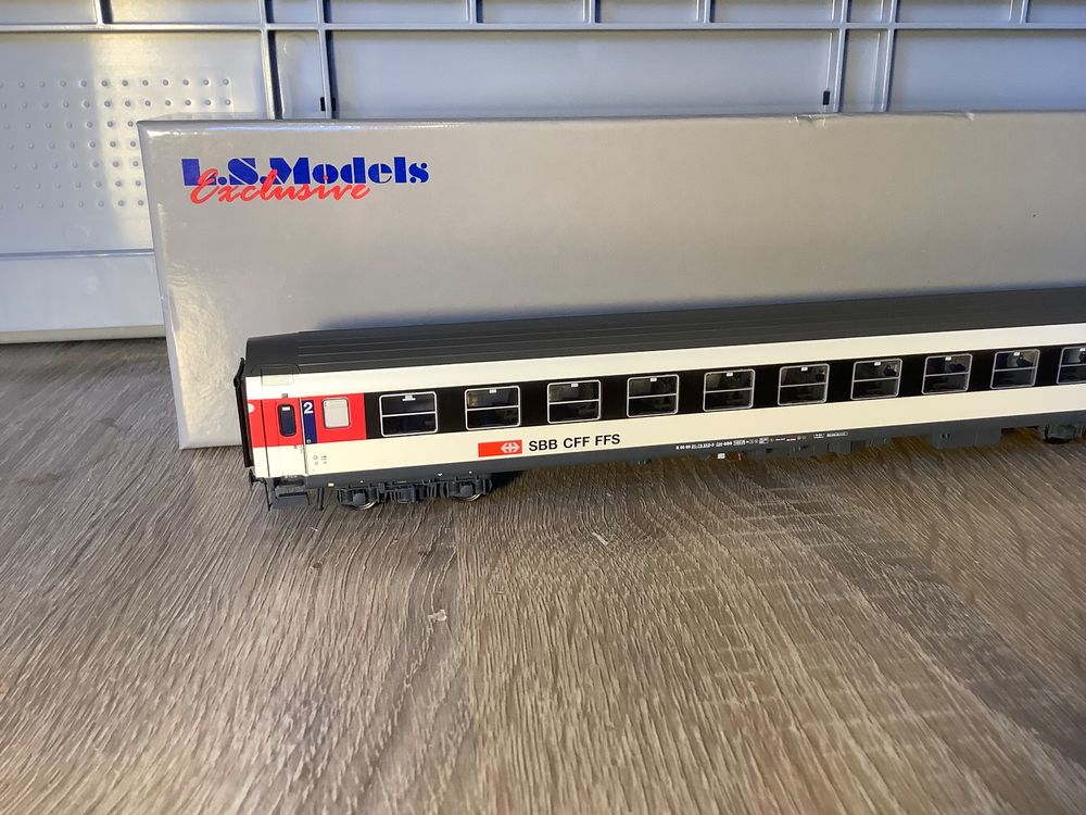 L.s.Models 47280 : SBB Personenwagen B UIC-X rot/weiss ICN (Neu (gemäss ...