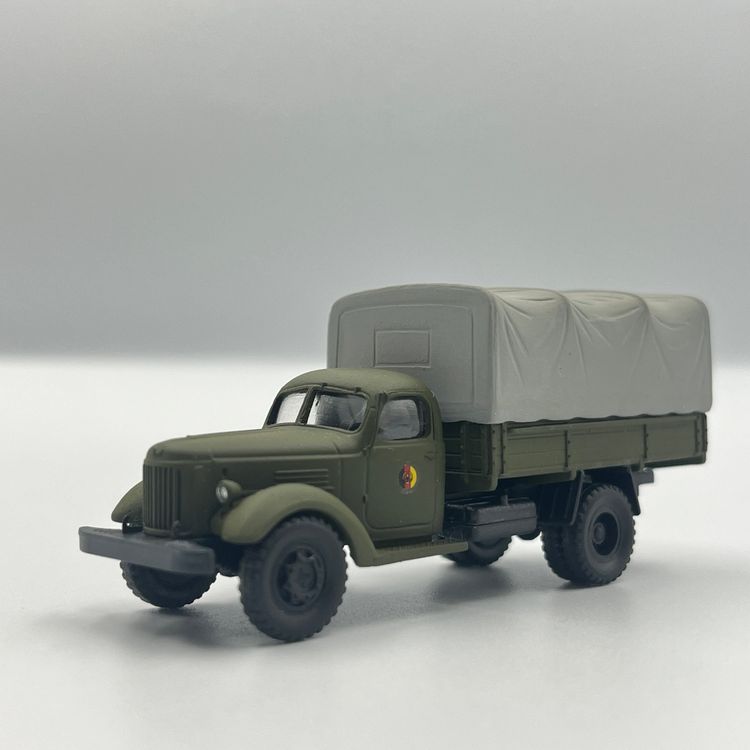 ZIL 164 Plane NVA DDR 1/87 (Neu und originalverpackt) in Hochfelden für ...