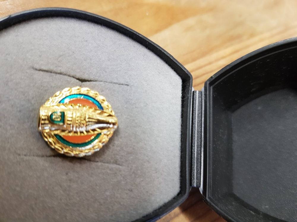 Echt Gold Pin Coca Cola 2 | Kaufen auf Ricardo