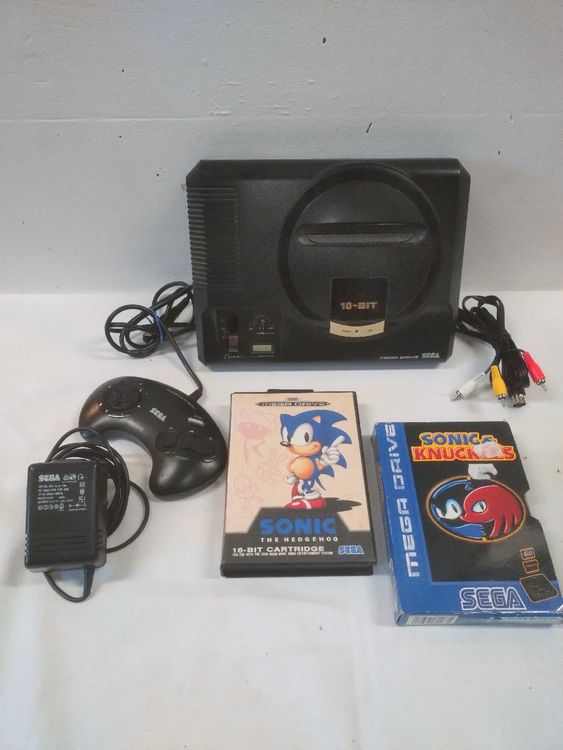 Sega Mega Drive Pal-G + Sonic + Sonic&Knuckles Working (D'occasion) à ...