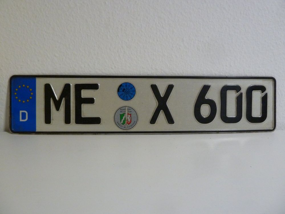 Elegantes Kfz Kennzeichen Me Ebenbild